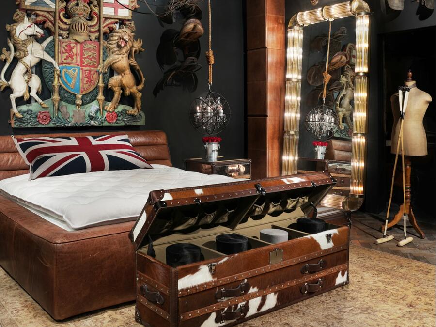 A GUIDE TO CHOOSING YOUR RETRO CHAIR - Timothy Oulton